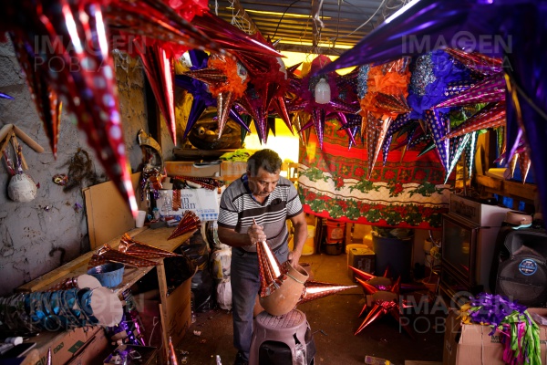 El origen y significado de las piñatas navideñas tradicionales